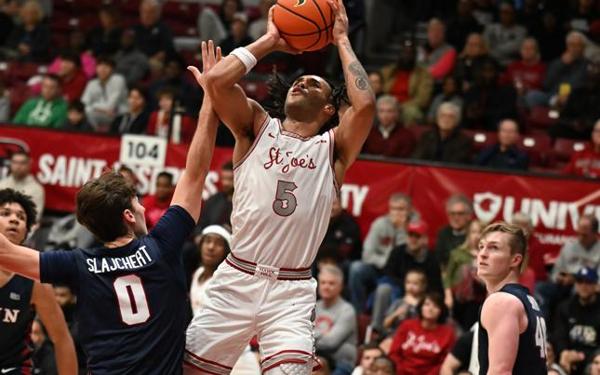 Lynn Greer III, St. Joe's basketball hold off Penn to win Big 5 opener