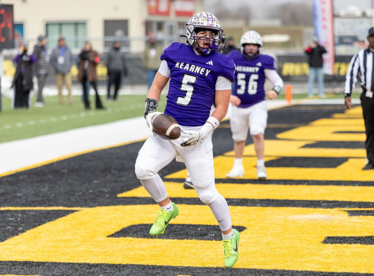Kearney Grinds Out State Title