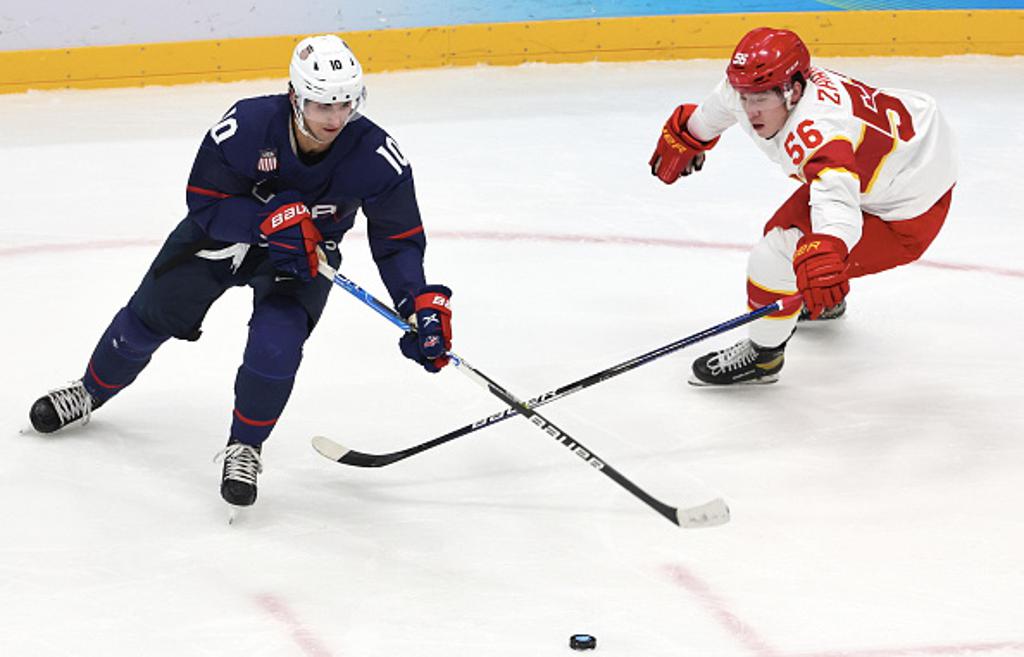 Mass. Hockey Spotlight: Matt Beniers