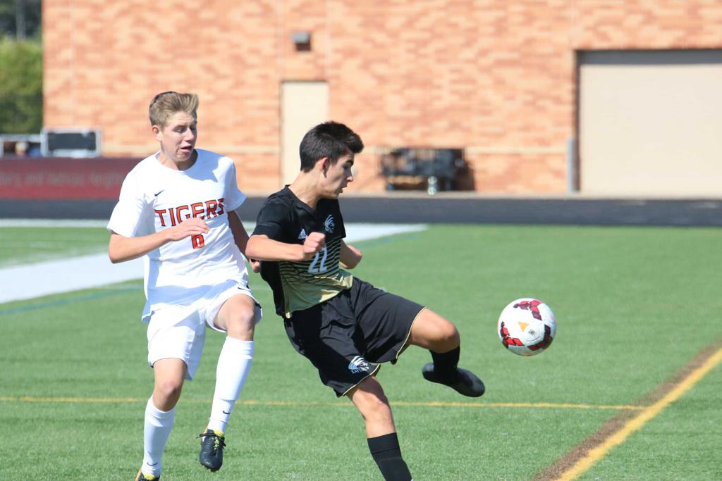 ERHS Varsity 9-22-2018 | Photos | East Ridge High School Activities